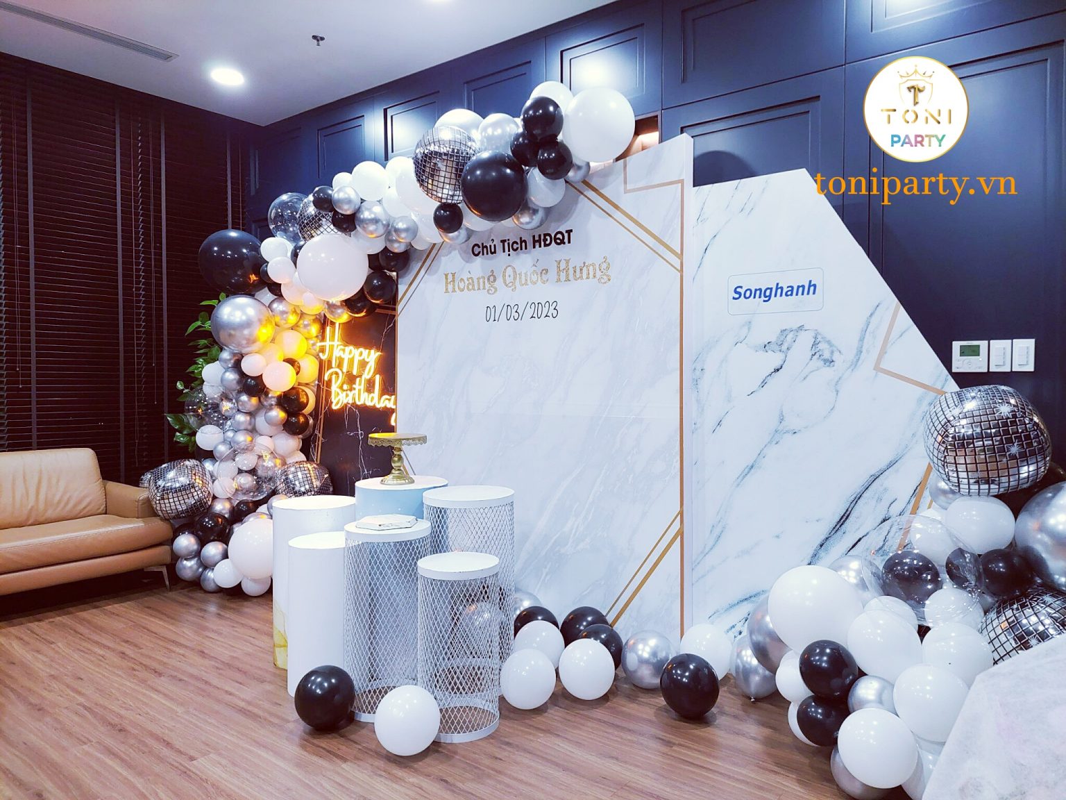 Toni Party cửa hàng bán phụ kiện set đồ trang trí sinh nhật